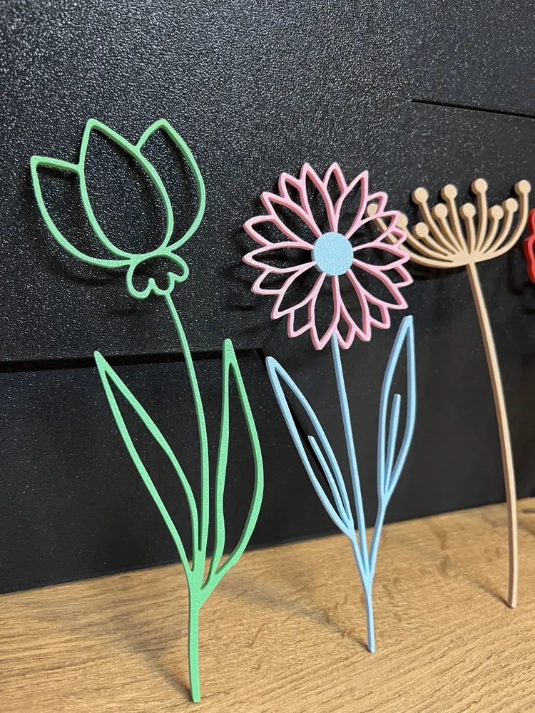 LUXflora // Vela – Delicate Flower - Free 3D Print Model - MakerWorld