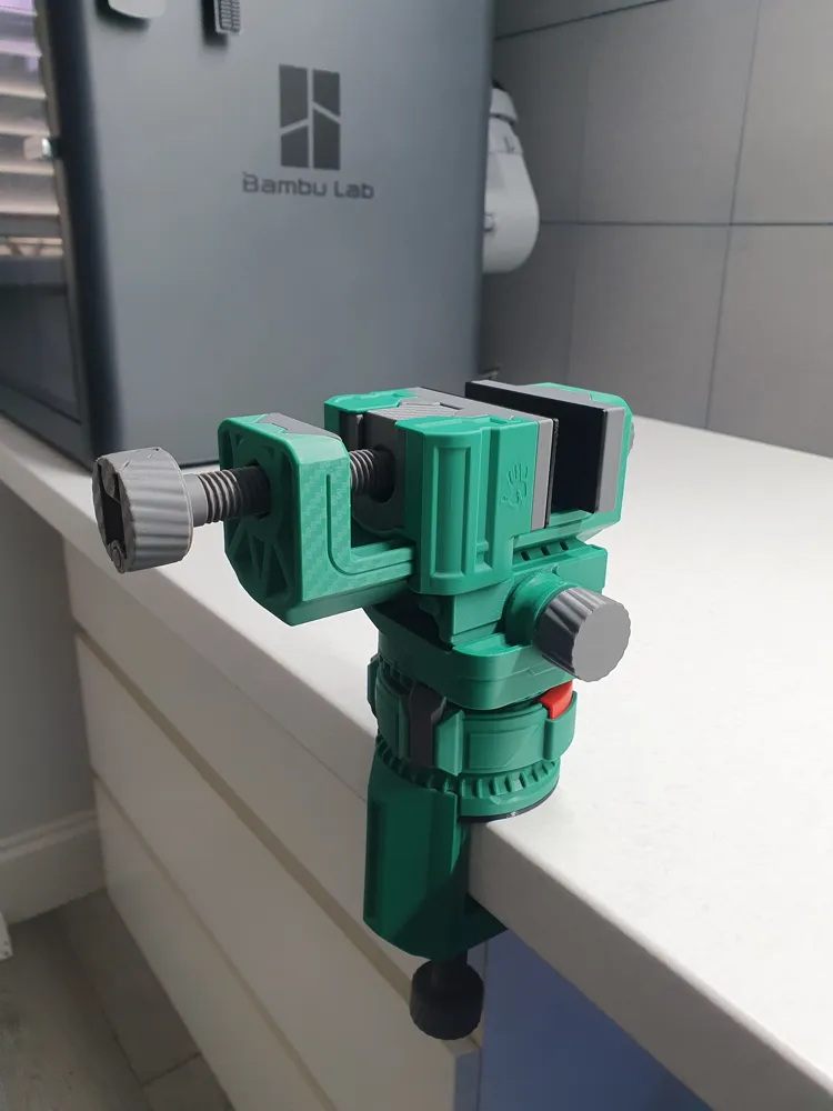 360 SWIVEL VISE - Free 3D Print Model - MakerWorld