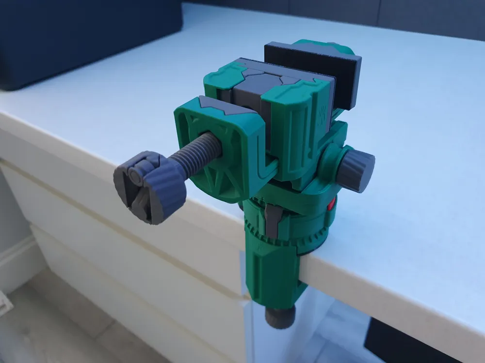 360 SWIVEL VISE - Free 3D Print Model - MakerWorld