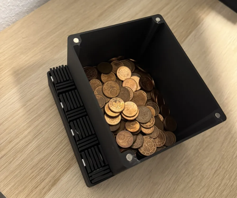 Counting Piggy Bank — with and without Gridfinity - Free 3D Print Model ...