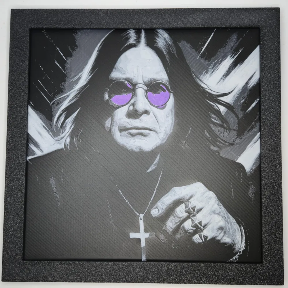 Ozzy Osbourne Hueforge da LoFi Layers MakerWorld: Scarica Modelli 3D Gratuiti