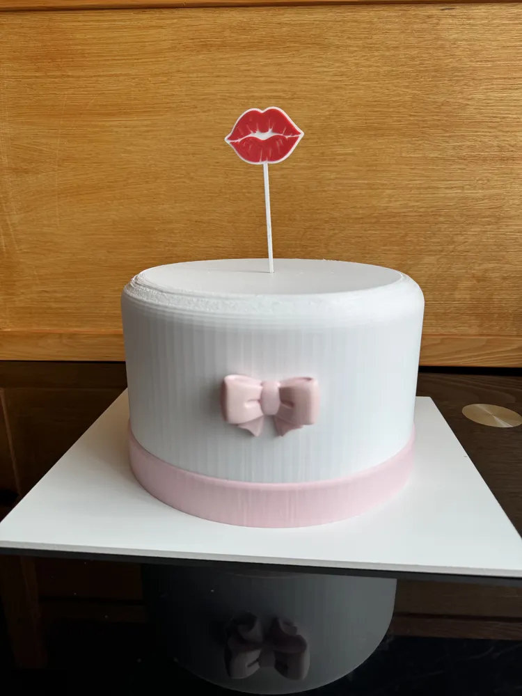Lips Cake Topper by LeTTDesign MakerWorld: Download Free 3D Models
