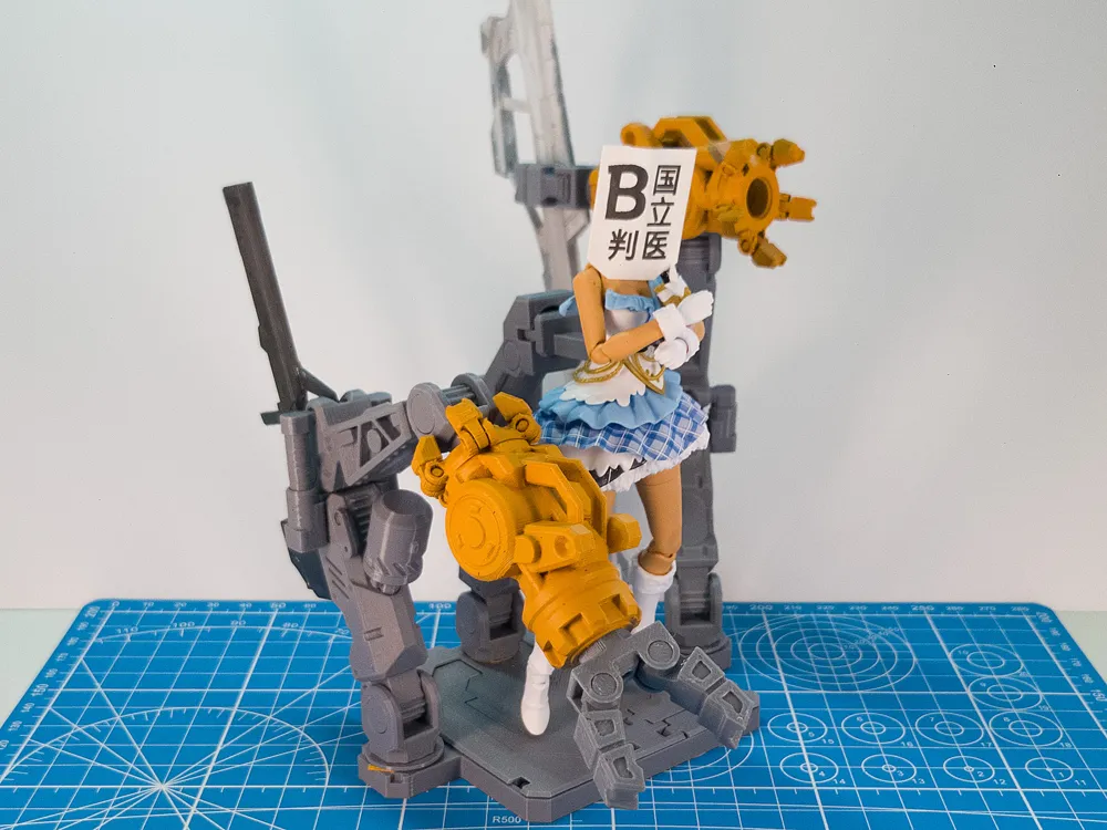 Plataforma de preparación de atuendos: soporte para figuras de meca por ...