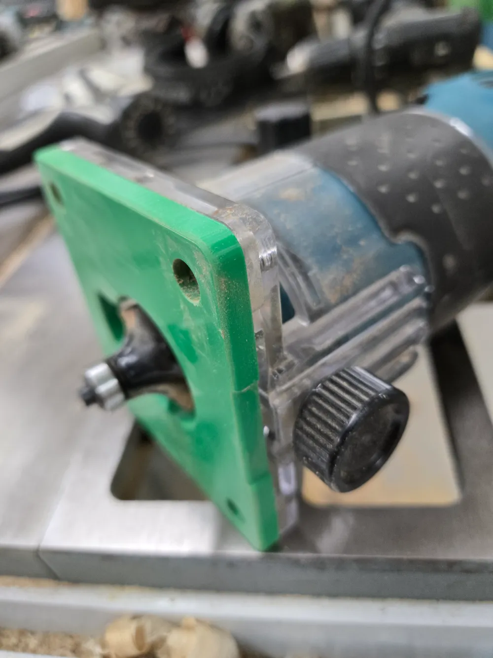 Makita 3709 Router Base Plate by chris_the_builder - MakerWorld