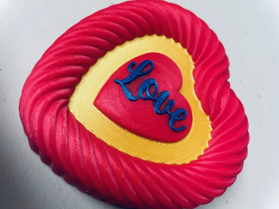 Heart Gift Box - Free 3D Print Model - MakerWorld