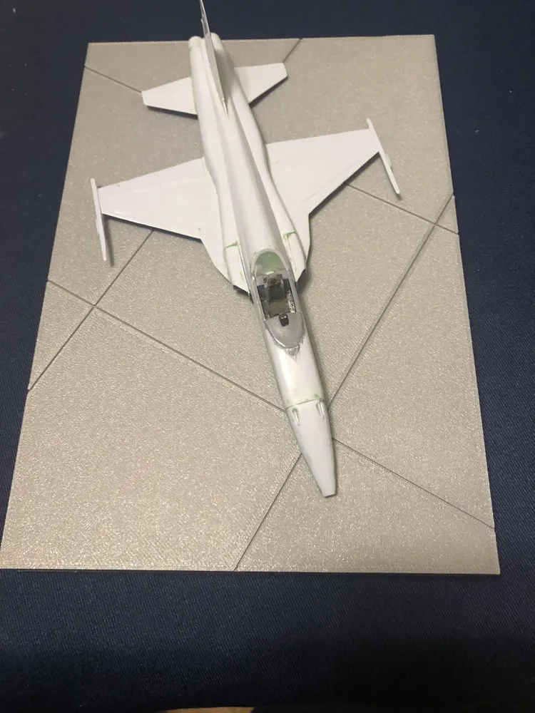 1/72 scale aircraft tarmac display baseplate - Free 3D Print Model ...
