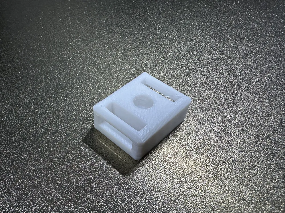 VELCRO ONE-WRAP 1/2" Cable Tie Under-Desk Mount by Chongfun - MakerWorld
