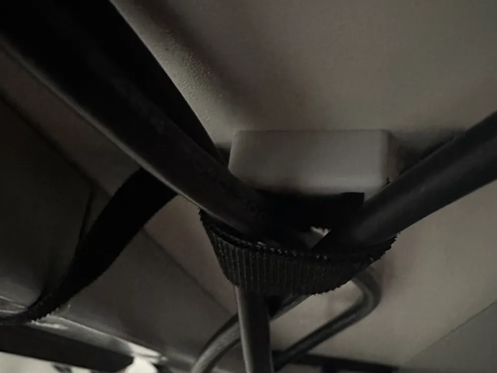 VELCRO ONE-WRAP 1/2" Cable Tie Under-Desk Mount by Chongfun - MakerWorld