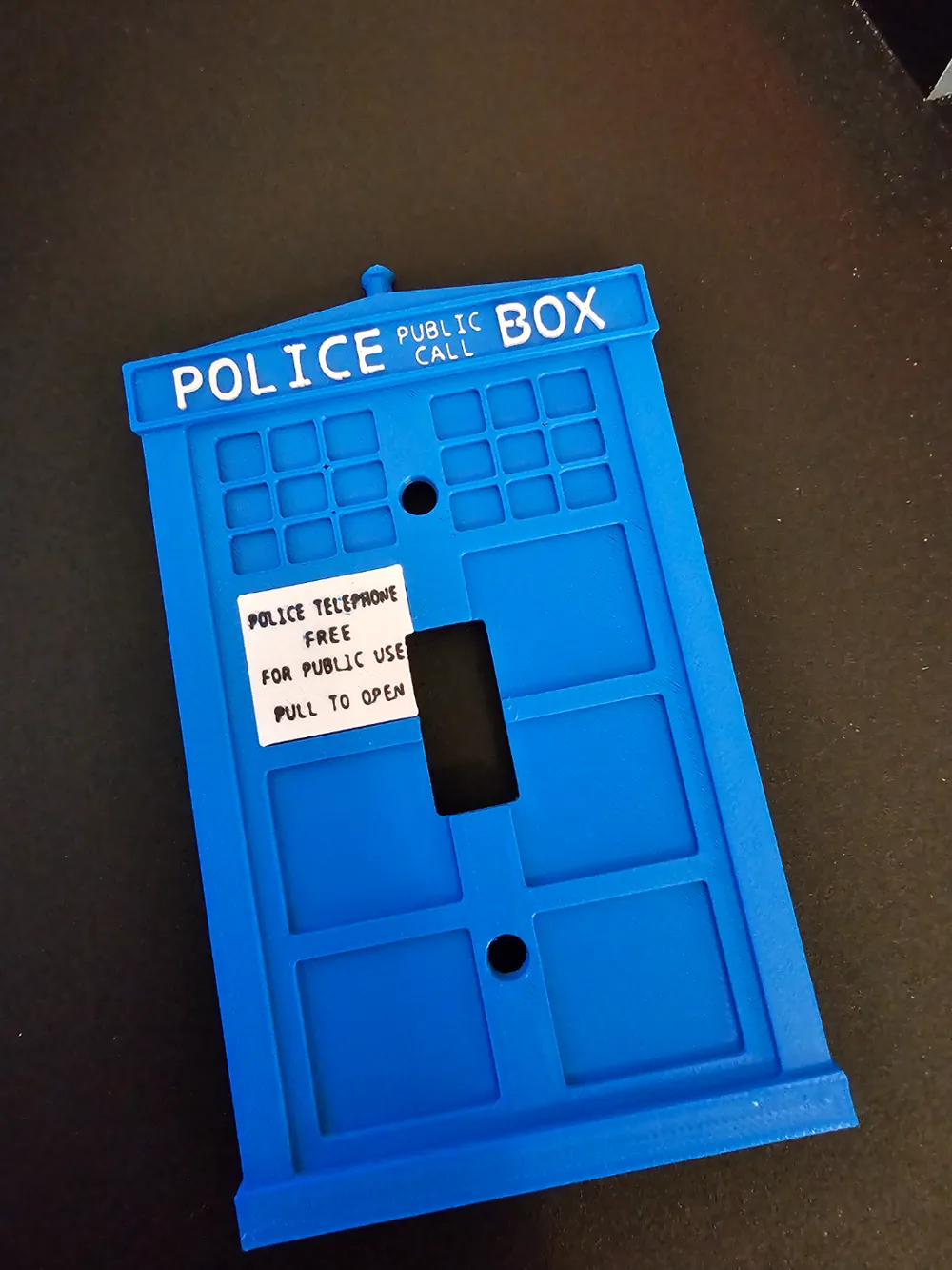 Tardis 电源开关面板 来自 CSTeacherInGA MakerWorld：免费下载 3D 模型