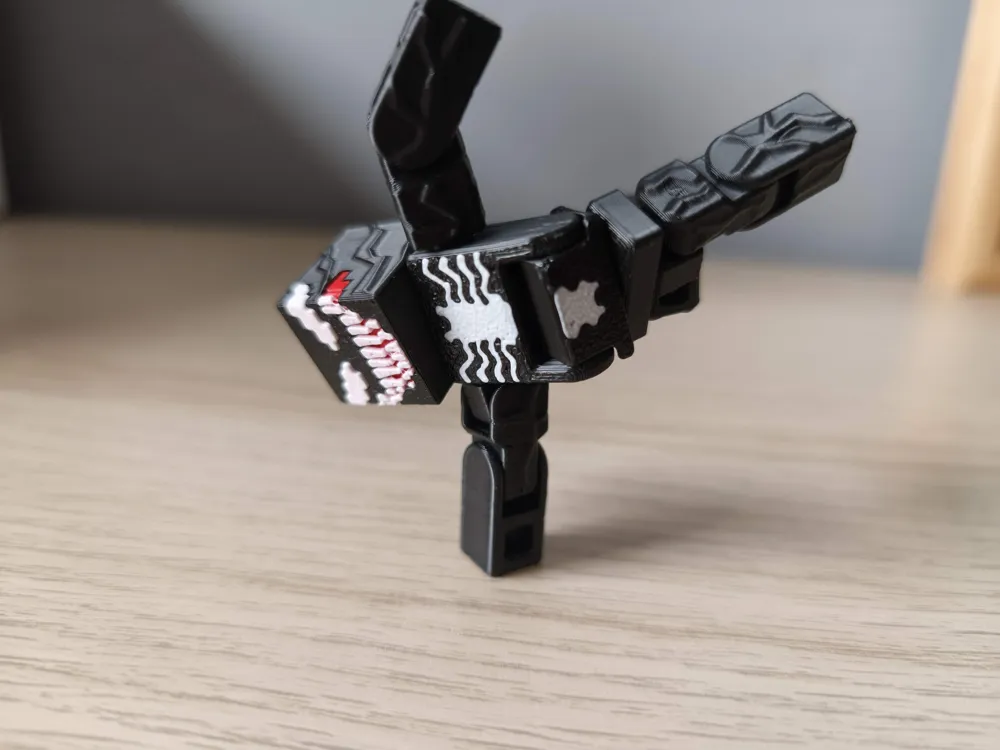 Minecraft Style Articulated Venom - Free 3D Print Model - MakerWorld