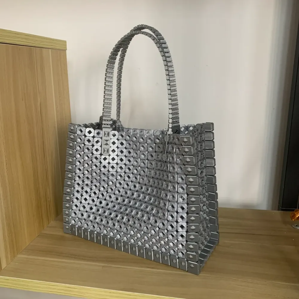 Fully 3D printed flexible handbag by 发明狂徒林林七 - MakerWorld