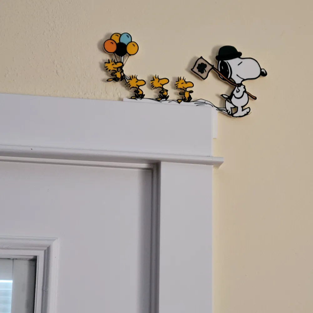 Door Corner Art, St. Patty's Day Parade, Snoopy Woodstock and Friends ...