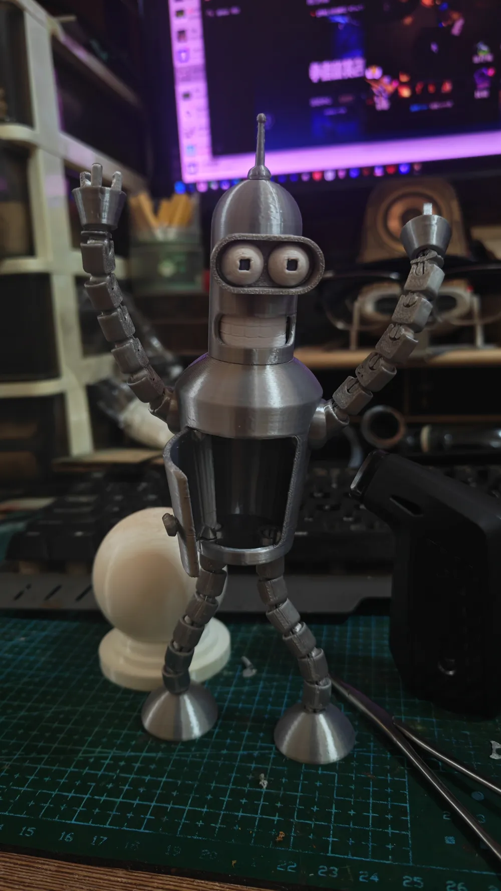 Bender Fully Articulated - Free 3D Print Model - MakerWorld