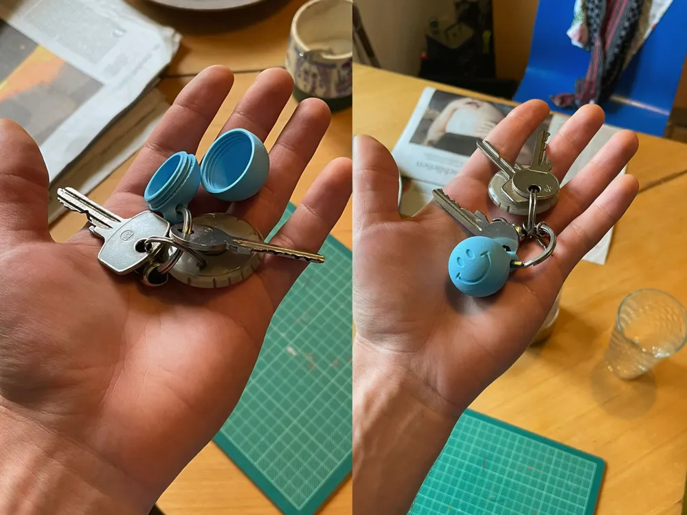 Smiley Keychain / Storage Container - Free 3D Print Model - MakerWorld