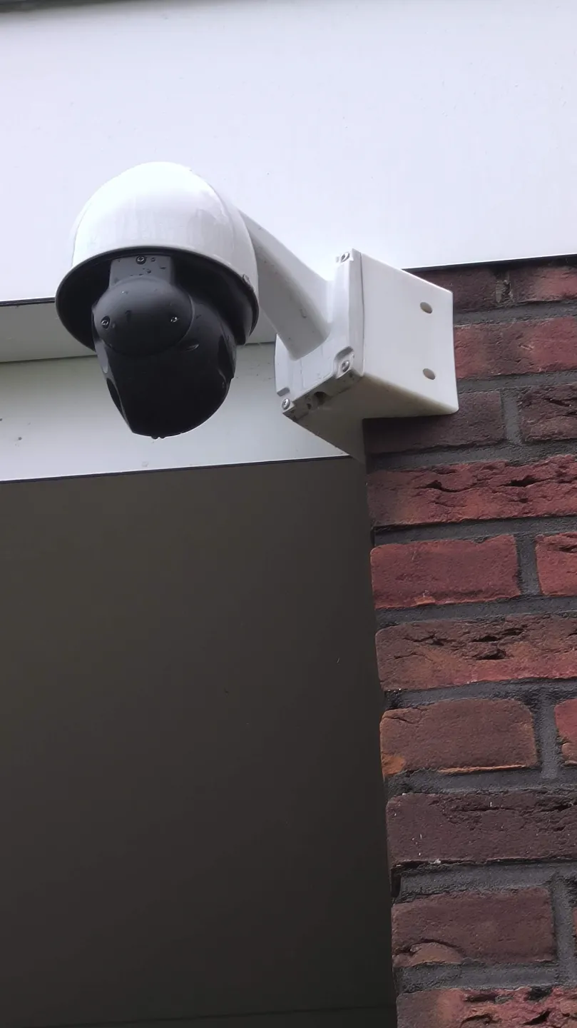 Corner bracket reolink 823A by poelman - MakerWorld