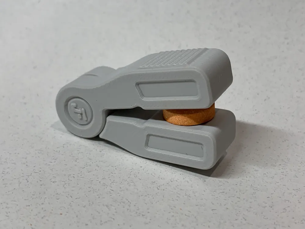 Mini Pill Splitter - Free 3D Print Model - MakerWorld