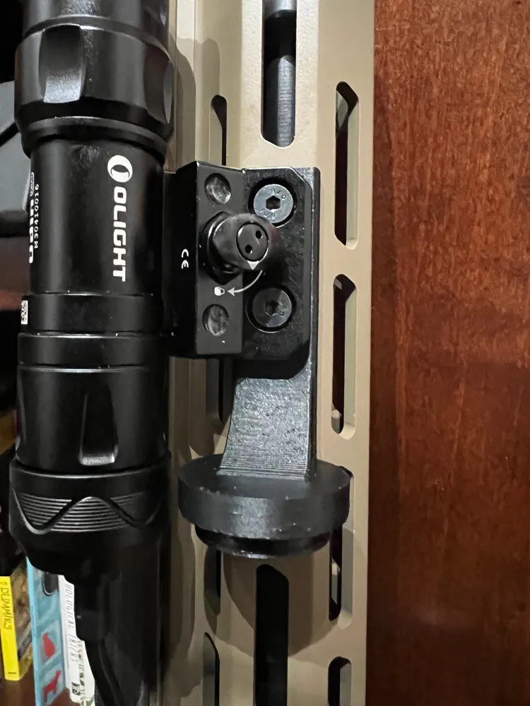 OLight Pressure Switch Tailcap Keeper by wilsonidaho - MakerWorld