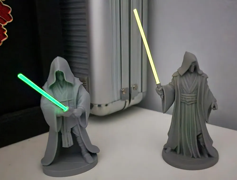 Jedi Miniature w/Filament Lightsaber - Free 3D Print Model - MakerWorld
