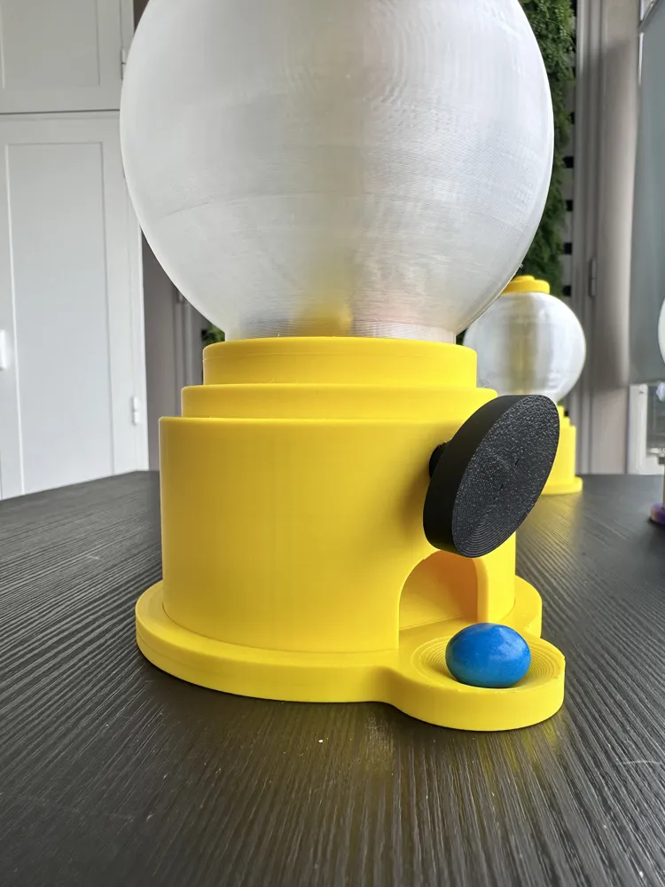 Candy Dispenser by Emanuele MakerWorld: Download Free 3D Models