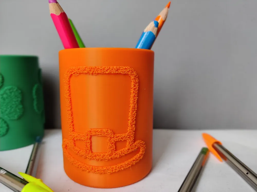 FUZZY HORSESHOE PEN POT - Free 3D Print Model - MakerWorld