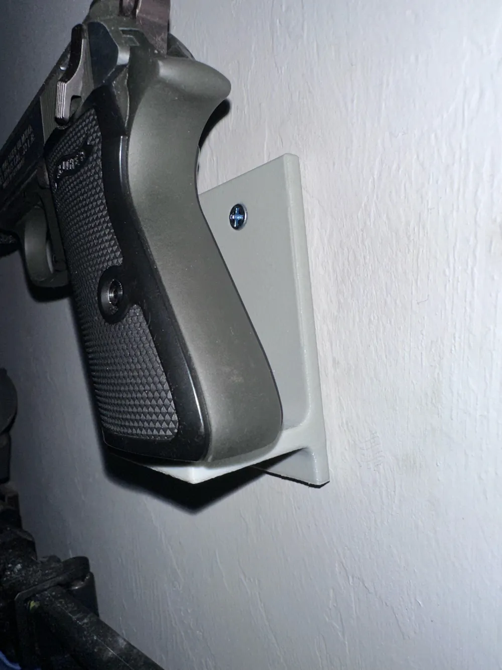 Walther PPKs Wall Mount by rainsfather - MakerWorld