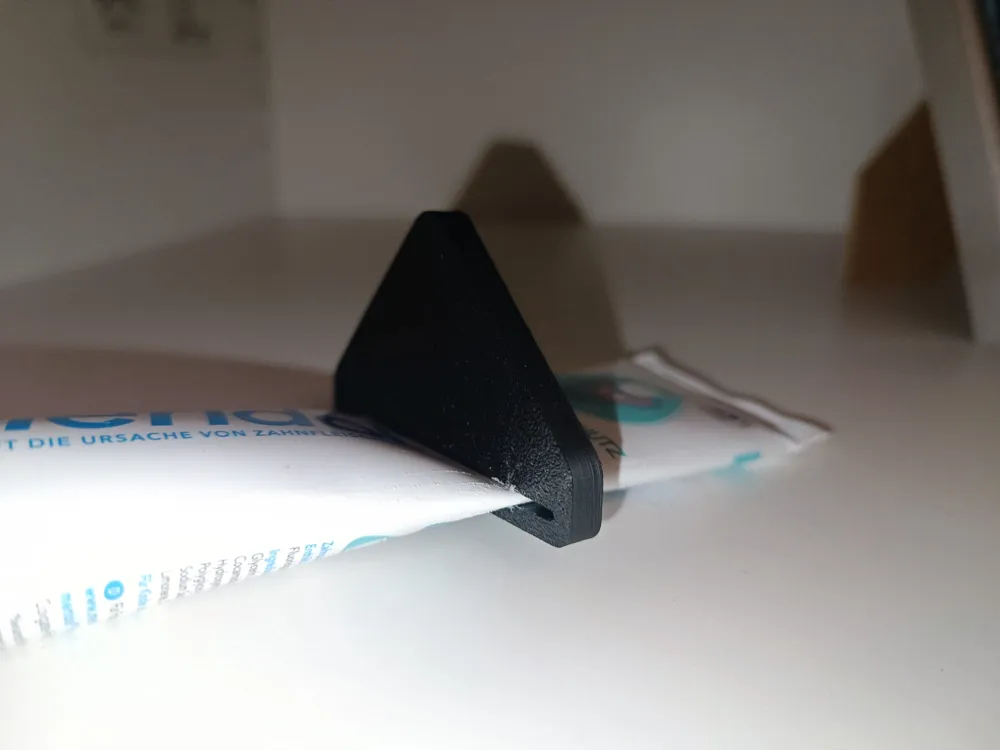 toothpaste squeezer by Alex Schaaf - MakerWorld