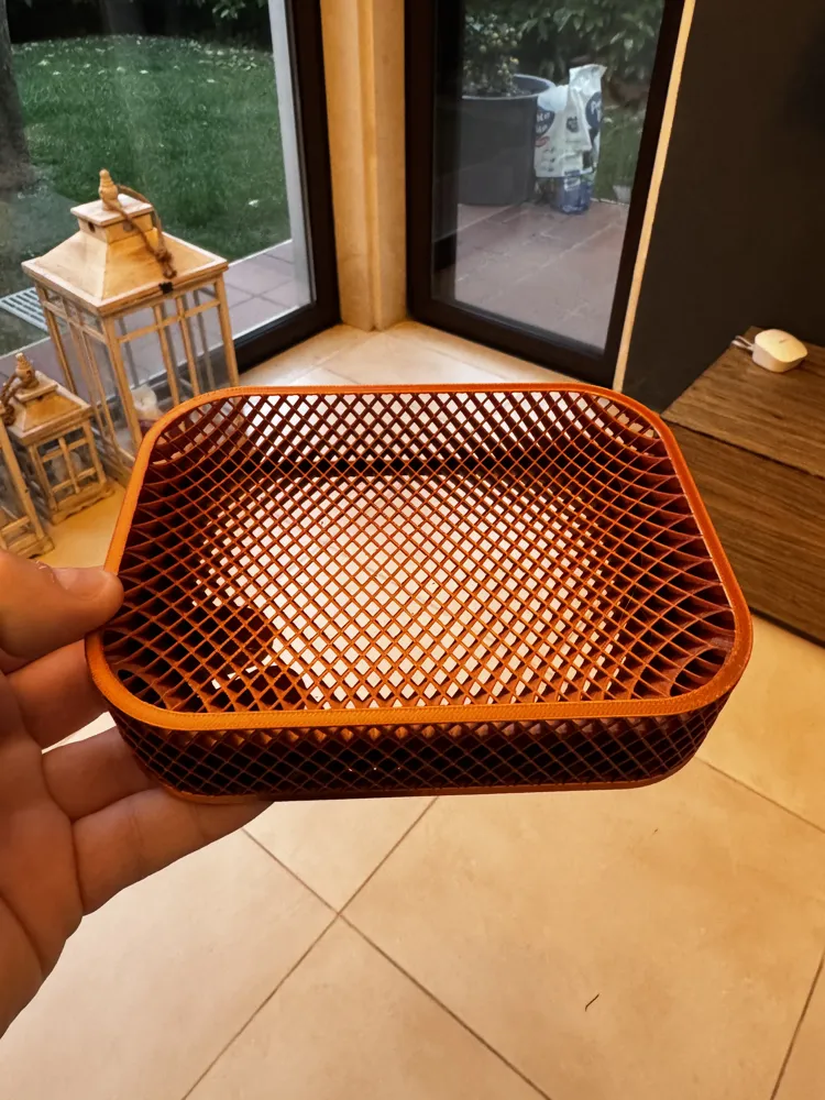 Geometric Object Tray with Edges V2 - Free 3D Print Model - MakerWorld