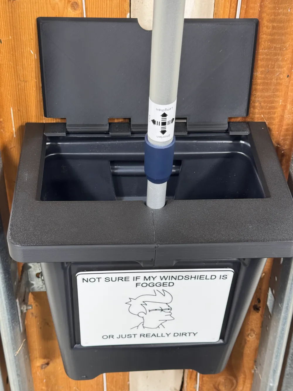 Squeegee Bucket Lid by standingcat - MakerWorld