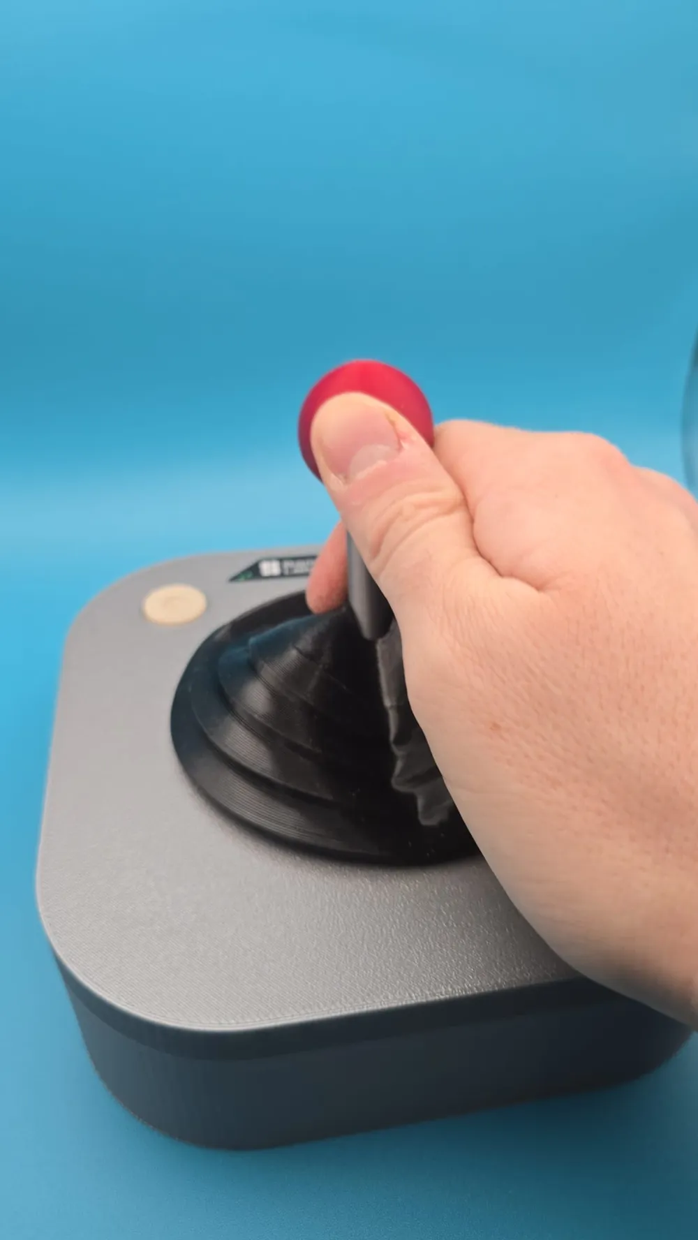 Retro style rc controller - Free 3D Print Model - MakerWorld