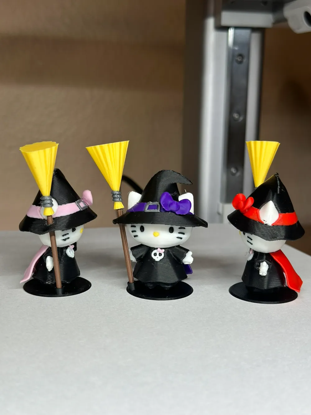 Witch Hello Kitty - Free 3D Print Model - MakerWorld