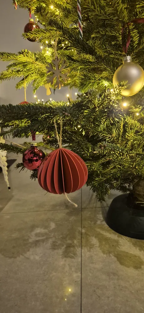 Christmas tree ornament in ball shape - MakerWorld 3D Model | 3Drop