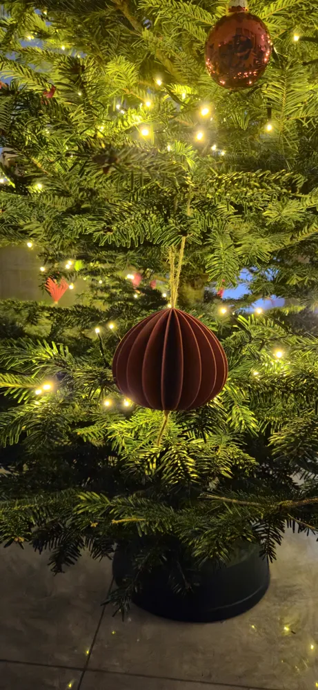 Christmas tree ornament in ball shape - MakerWorld 3D Model | 3Drop