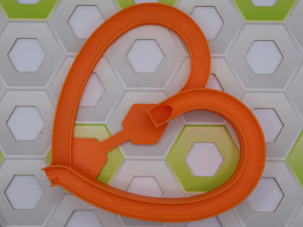 Giant love loop - Gravitrax compatible - Free 3D Print Model - MakerWorld