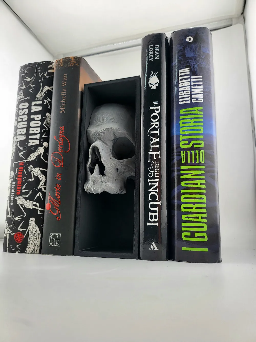 book nook skull - Free 3D Print Model - MakerWorld
