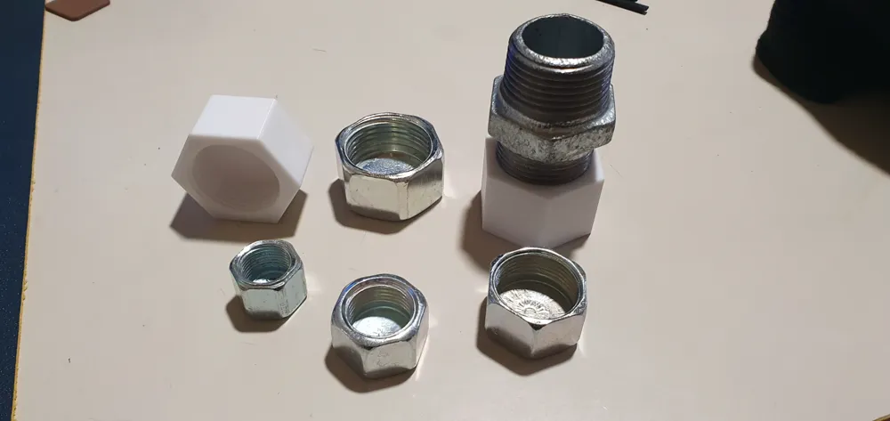 threaded cap 1/2 inch by La Ferramenta xCane89x - MakerWorld