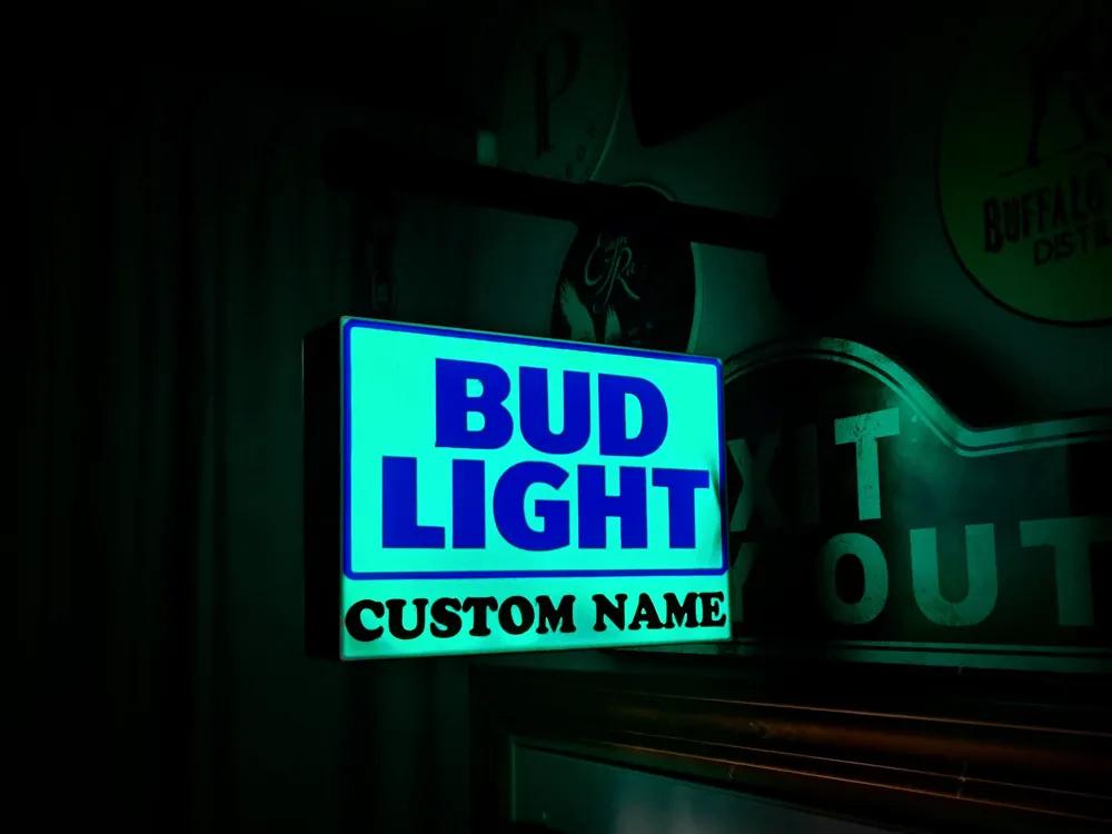2-Sided Hanging Bud Light & Faux Pipe Mount - Free 3D Print Model ...