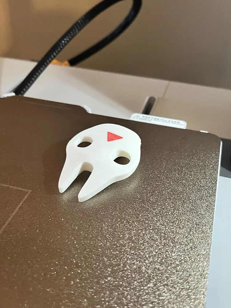 RAINWORLD Vulture Mask - Free 3D Print Model - MakerWorld