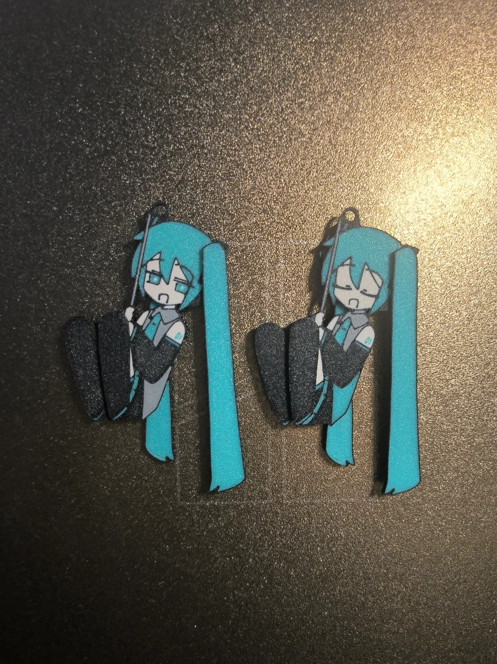 Hatsune Miku Keychain - Free 3D Print Model - MakerWorld