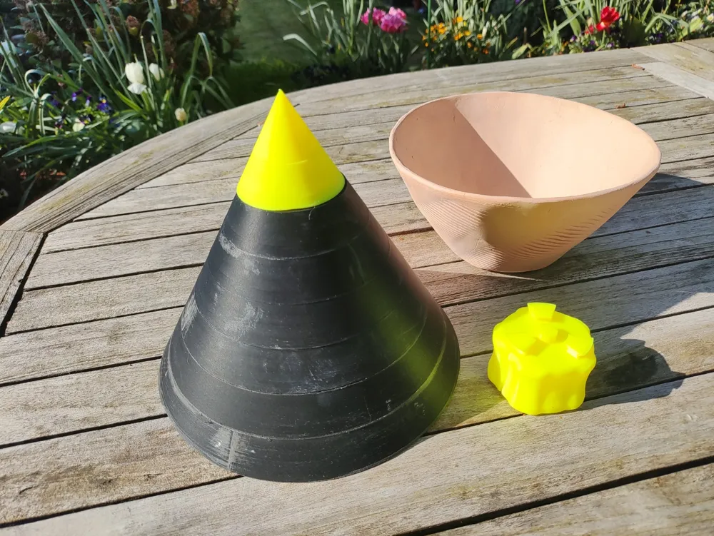 Pottery Circle Form Sectioned by TheBreadman MakerWorld: Download Free 3D Models