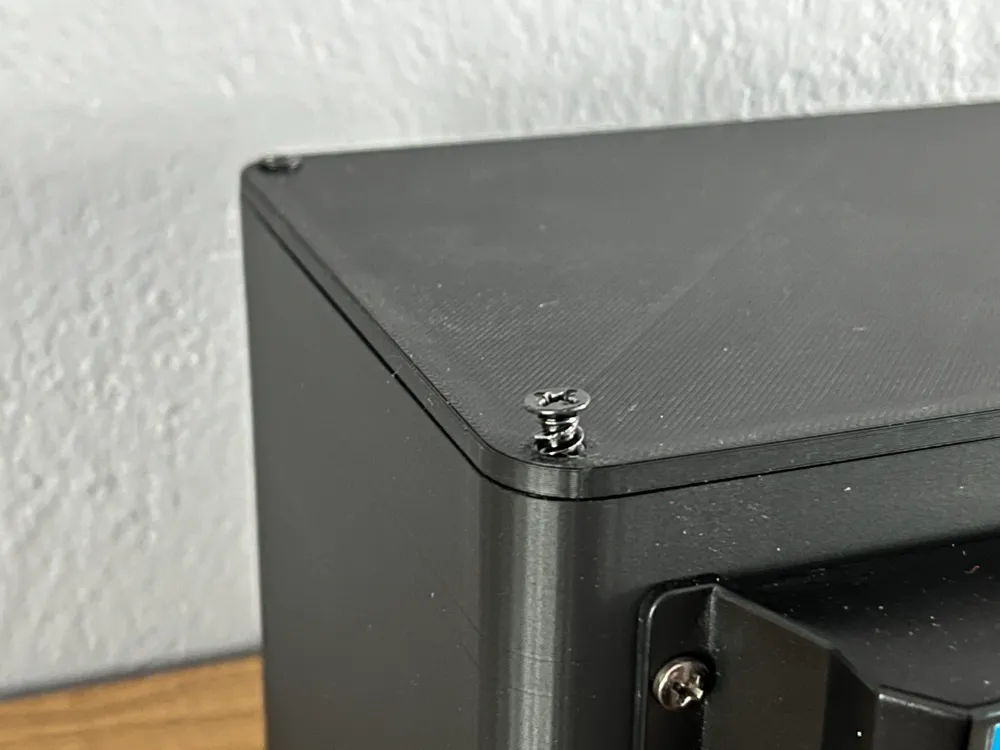 Solar controller box 12v 12Ah by Adam133 - MakerWorld