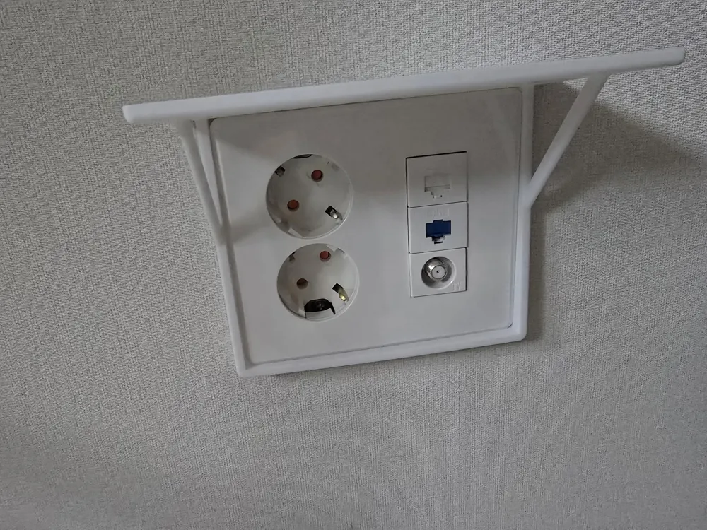 korea doubl socket shelf A holder suitable for Korean outlets by 울랄라 ...