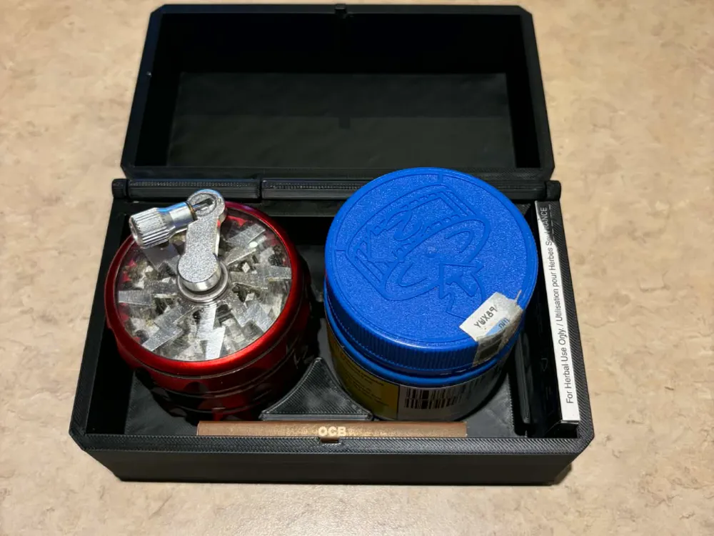 Snap-fit Hinged Container for Joint Rolling Stuff by Will MakerWorld ...