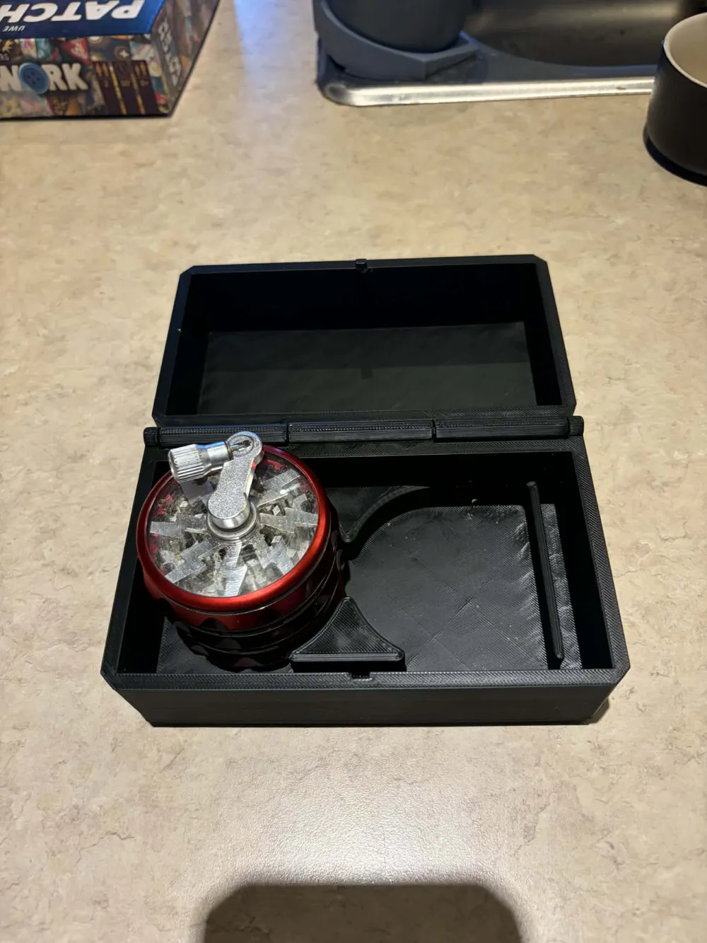 Snap-fit Hinged Container for Joint Rolling Stuff by Will MakerWorld ...