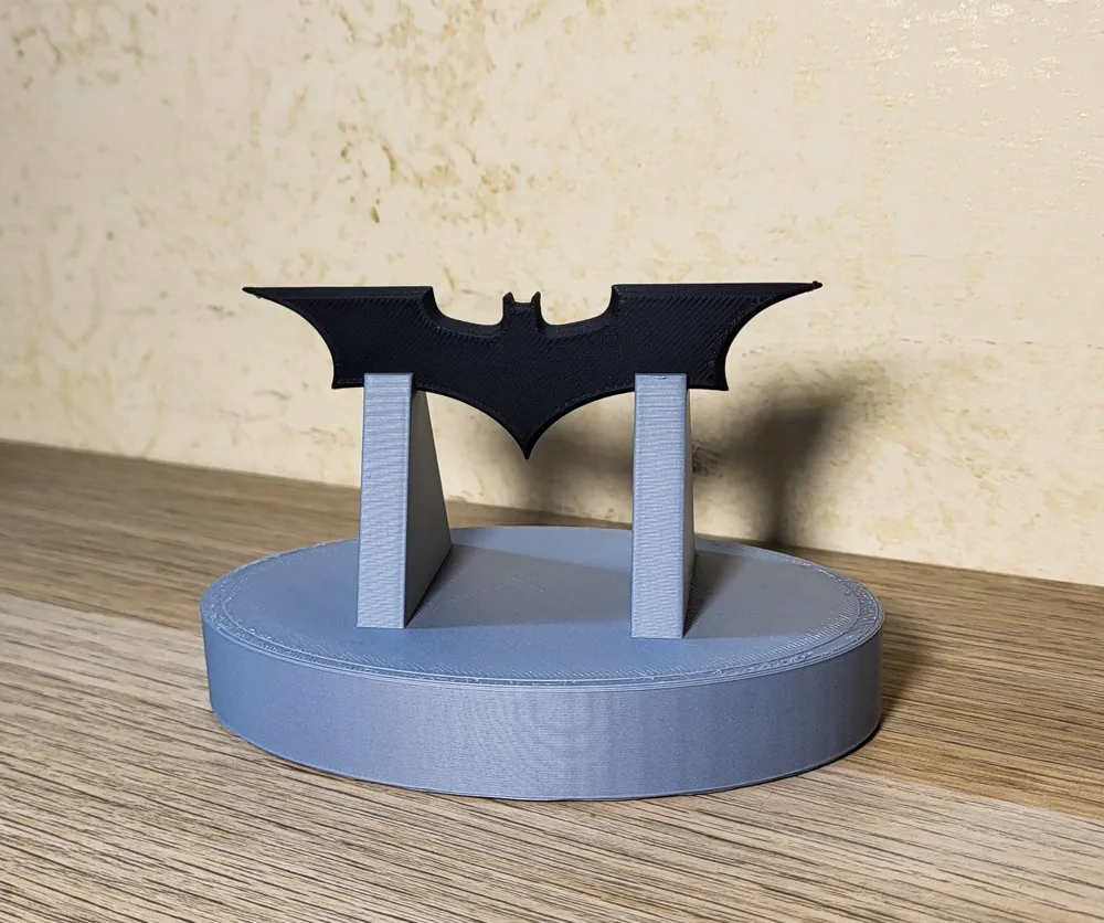 Batman The Dark Knight Batarang plus Stand by AleX_G - MakerWorld