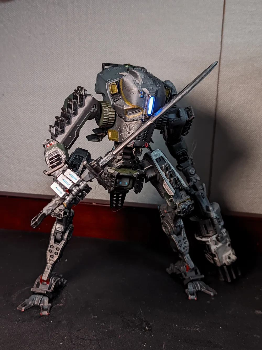 ttf2 Titanfall Apex Ronin - Free 3D Print Model - MakerWorld