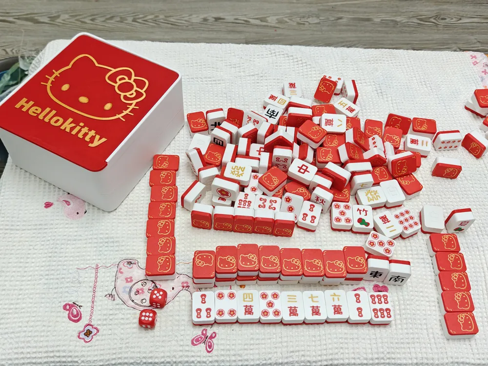Hellokitty adorable Chinese mahjong tiles New Year festive mahjong ...