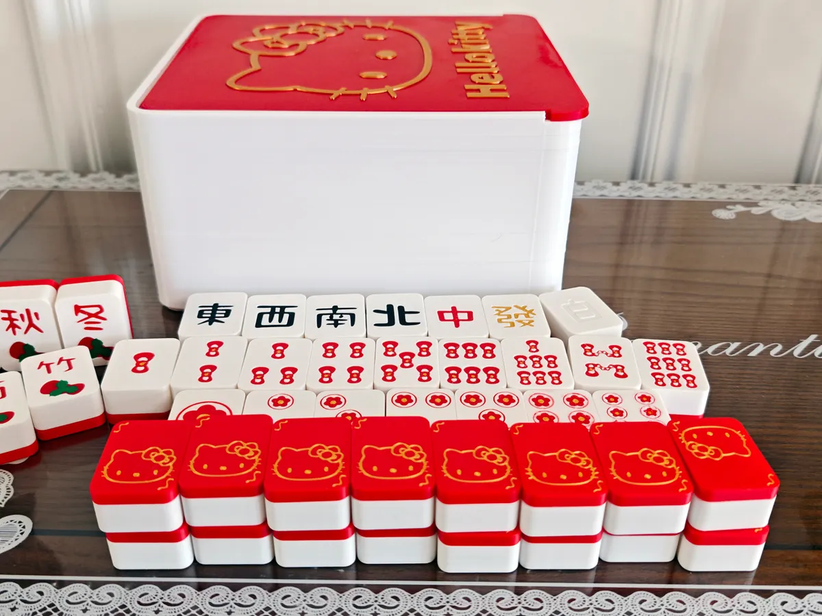 Hellokitty adorable Chinese mahjong tiles New Year festive mahjong ...
