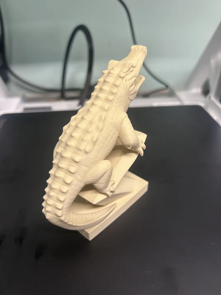 Crocodile Sculpture – Geometric Base Edition by Disaster MakerWorld: Download Free 3D Models