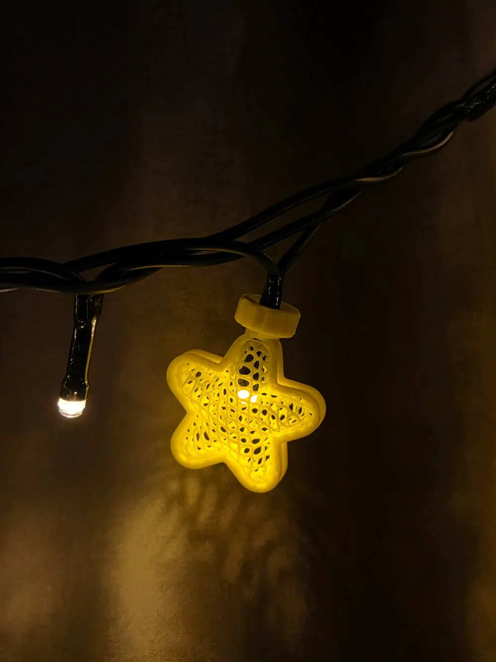 Christmas tree light covers by MIHAI_T MakerWorld: Download Free 3D Models