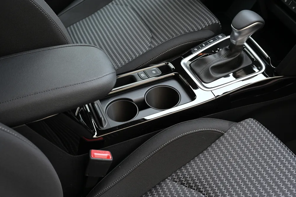 KIA cee'd / ceed Cup Holder Inserts - Free 3D Print Model - MakerWorld